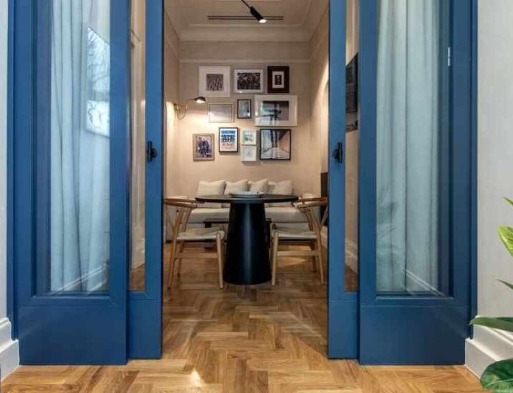 8 INCREDIBLE HOTEL BARS FROM AROUND THE WORLD - Travel My Day Blog